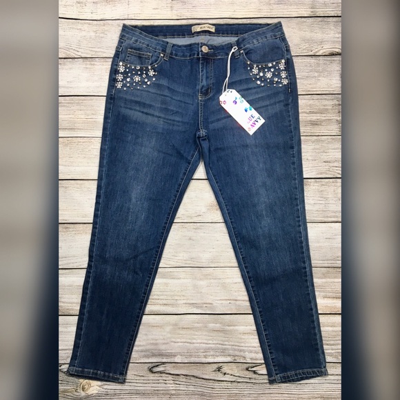 Blue Savvy | Jeans | Blue Savvy Blue Skinny Jeans Wjeweled Pockets ...